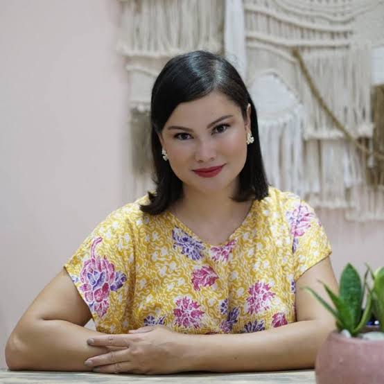 Tracy Trinita, Supermodel yang Kini Aktif Jadi Pendeta - PUSTAKALEWI NEWS