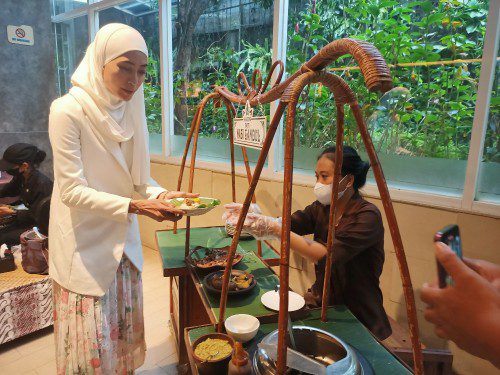 Berbuka Puasa Dengan Menu Istimewa di Waroeng Pati – Deka Hotel ...